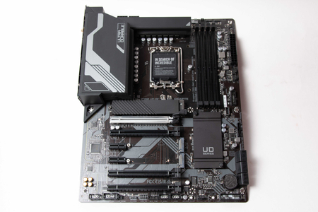 GIGABYTE Z790 Ud Ac Ddr5