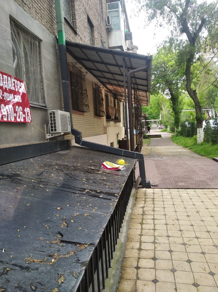 Продается двухкомнатная квартира .