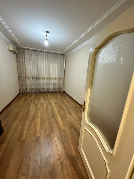 Продаётся 3/1/5 на м-в Карасу 2