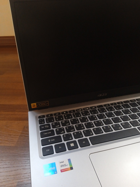 Noutbuk Acer aspire 3, intel core i5, 8gb, SSD 512gb