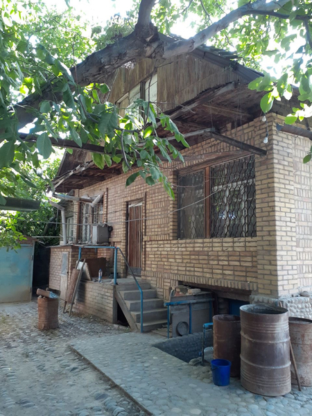Продается дом. Участок 8 соток