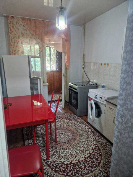 谷 130822 谷 Продаётся квартира 1/2/4 30 м² в Чиланзар