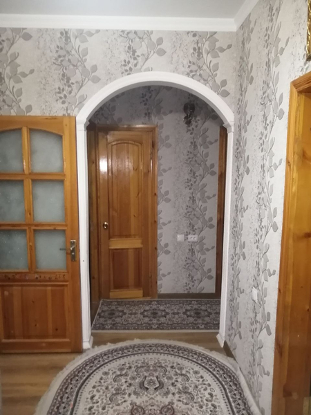 Продажа   Юнусабад  19. Кв.  3/5/5.    Комнатная