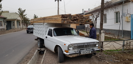 Volga pikap sotiladi. Mator sotka qoylgan. Narxini ustida keliwamiz