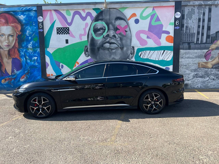 BYD HAN 715 km flagship