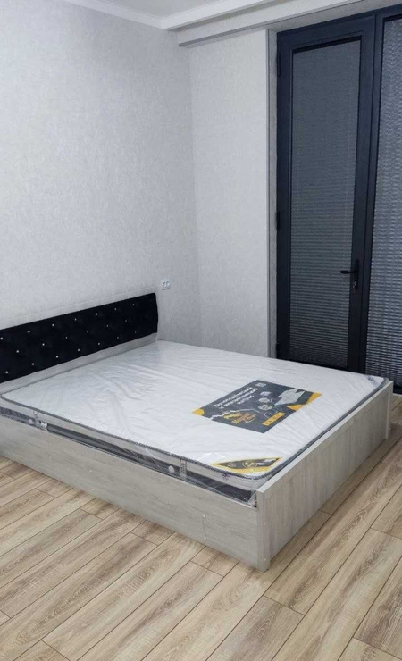 Продаётся Юнусабад 13кв навастройка Хон Сарой 1 комната