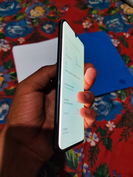 Sotiladi Mi note 10 flagman
