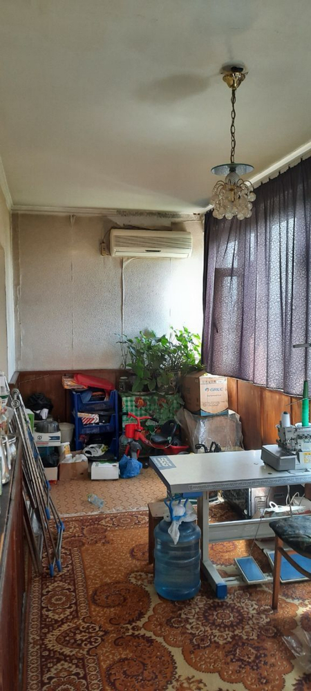 Продаётся 4 х комнатная квартира