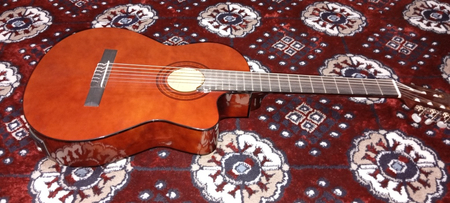 Gitara sotiladi holati ideal ishlatilmagan