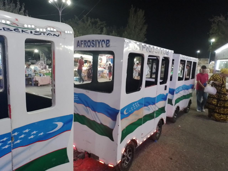 Atraksion poiz sotiladi
