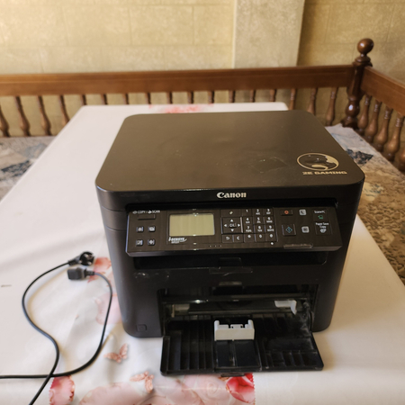 Принтер Canon MF231  состояние,среднее