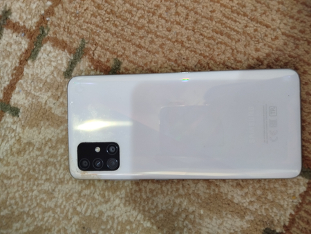 Продается Samsung galaxy A51 в идеальном состоянии