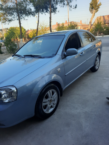 Chevrolet lasetti 2013