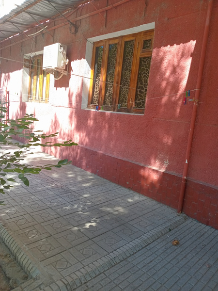 Продаются 1 и 3 -х комнатные квартиры. 1-ком. 15000$. 3-х 37000$