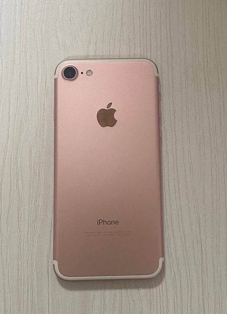 Iphone 7 pink rang 32gb sotiladi