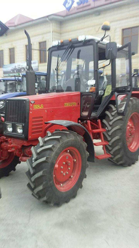 Traktor MTZ Belorus 892.2  с кондиционером