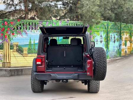 Jeep Wrangler Coupe