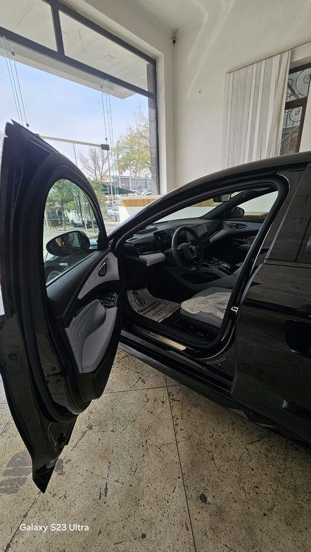 BYD Seal sport 700