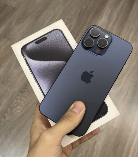 Продам Iphone 15 pro max свой! Срочно деньги нужны