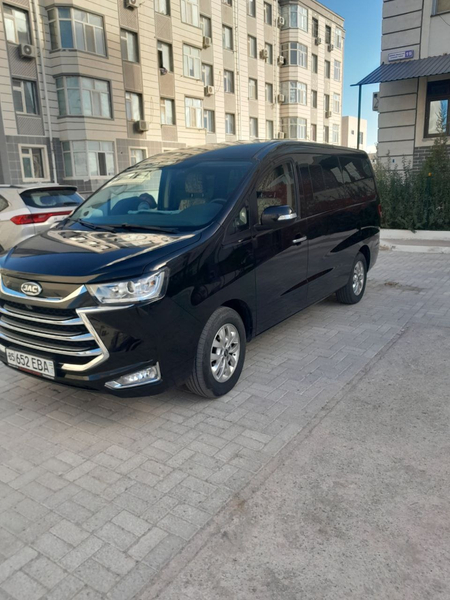 JAC M4 sotiladi.