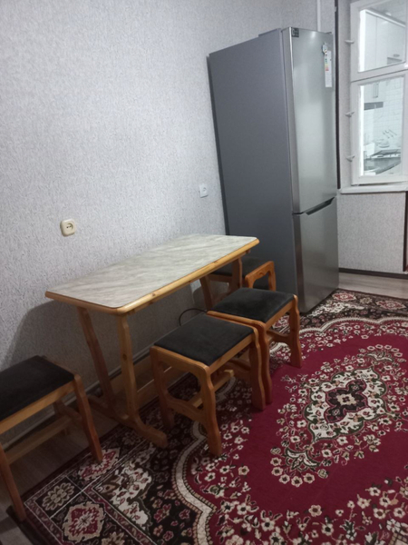 Хамза 3х Комн квартира