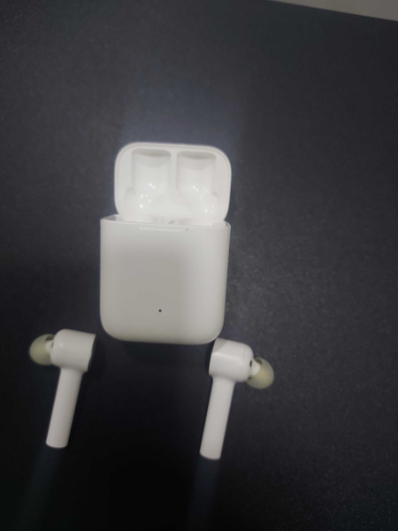 Продаётся airpods MI