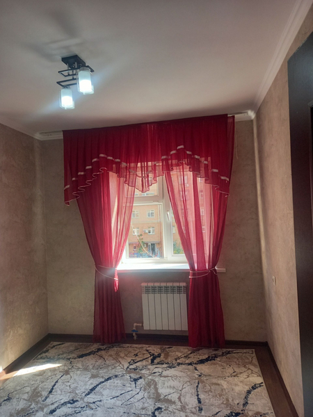 Srochna uy sotiladi sergeli 5a 3/3/7. 3 bekat 62500