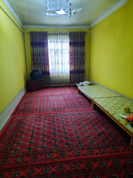 Urganch tuman axunbabayevda 1600 metr kvadrat hovli joy sotiladi