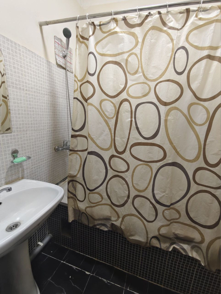 Срочно продаётся 3х комнатна квартира. Сергели 5а.