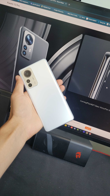 Xiaomi 12s Pro Realni oladiganlar bo'lsa kelishiladi