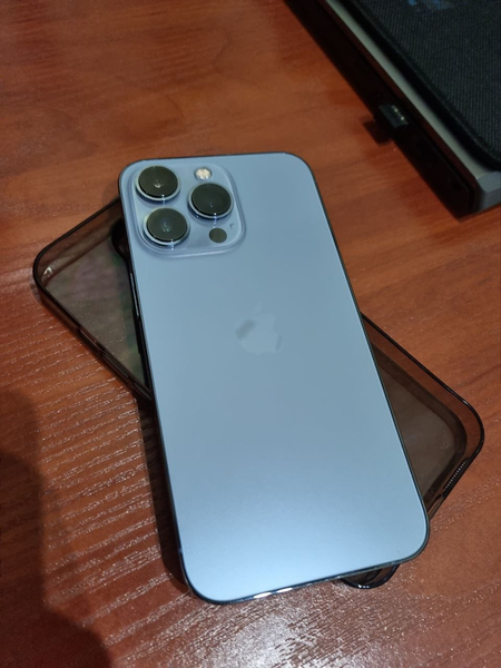 Iphone 13pro . .