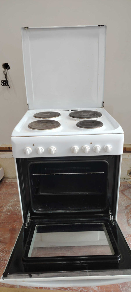 elektr gaz plita+duxofka Indesit