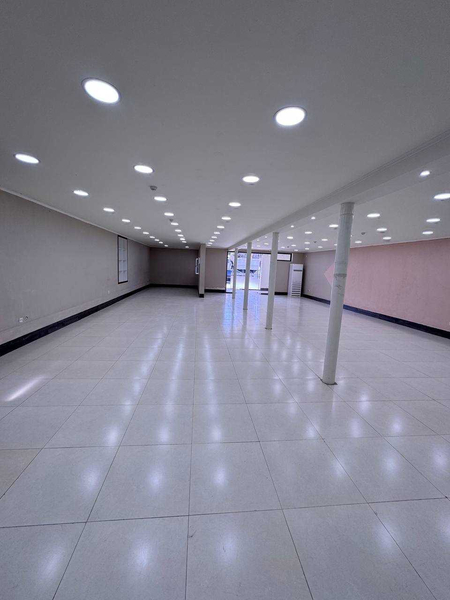 ул.Нукус Гор ГАИ Глинка 2 дома 1600 м² 13-соток 27 кабинетов стадион