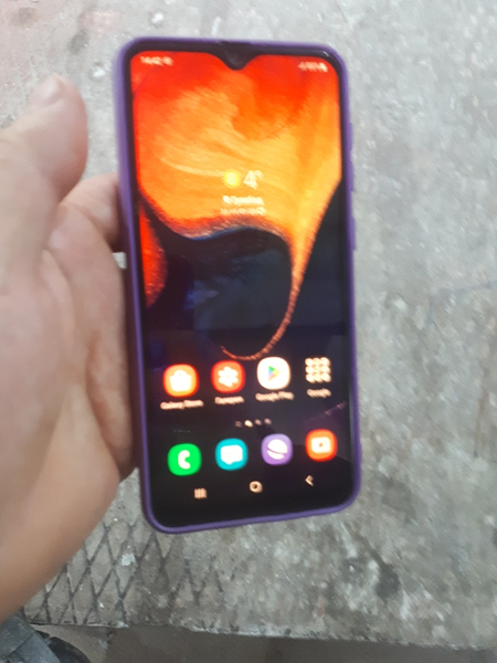 Samsung a50 sotiladi
