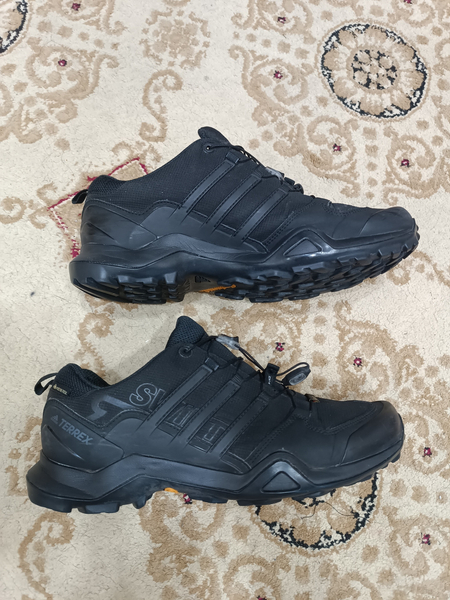 Оригинальные кроссовки adidas