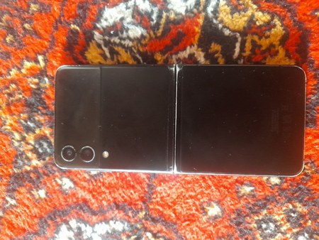Z flip 3 5G e-SIM