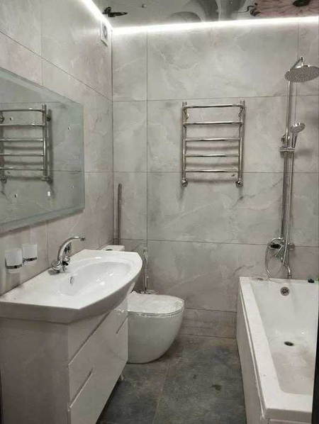 Parkent Plaza  FDG Площадь: 70  Евро  Корзинка авиатор, Тапоич мост ;