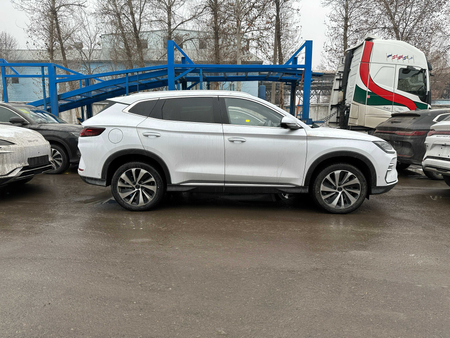 BYD Song Plus Champion Edition 520 км билан 605 км full