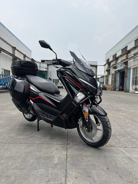 Yangi BIKELAND S-MAX скутеримизни карши олинг