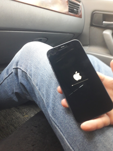Iphone 12 icloud 64 lla