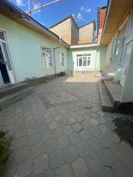 Рядом сиаб базаре продаетса дом