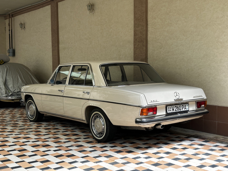 Коллекционный MB W114