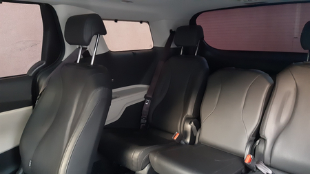Продаётся Kia Carnival