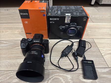 Sony alpha 7 iii body va lens