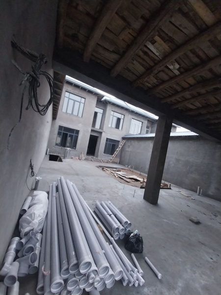 Nazarbek Uvhaska sotiladi 3 sotix Postdan 1,5 km