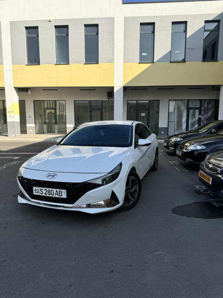 Hyundai Elantra 1.6