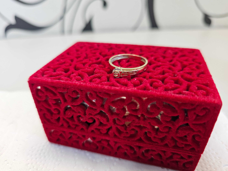 ПРОДАМ Кольцо (Cartier) ЗОЛОТО 585 Пробы / 1.81 Грамм