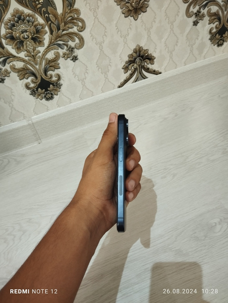 iPhone 15 pro LLA