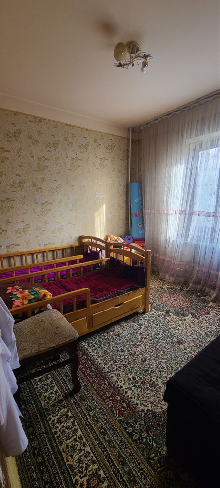 Продаётся квартира 4/4/9
