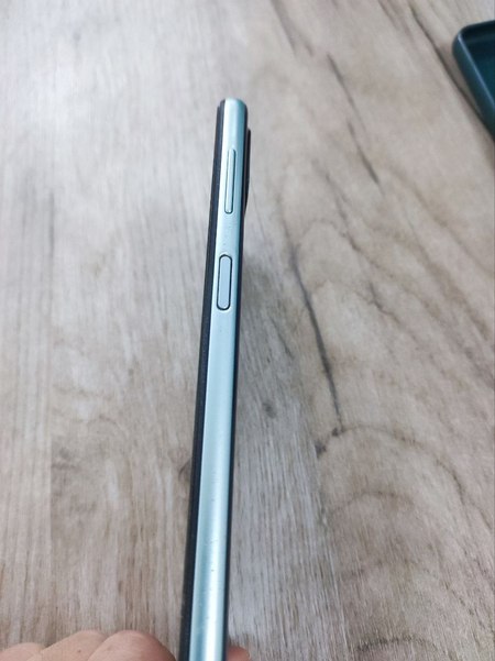 Samsung a22 srochna sotladi